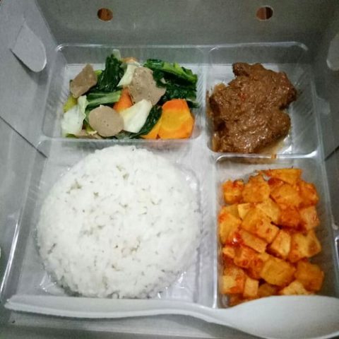 4 Cara Memilih Harga Nasi Kotak Daging Sapi Paket Lengkap ...